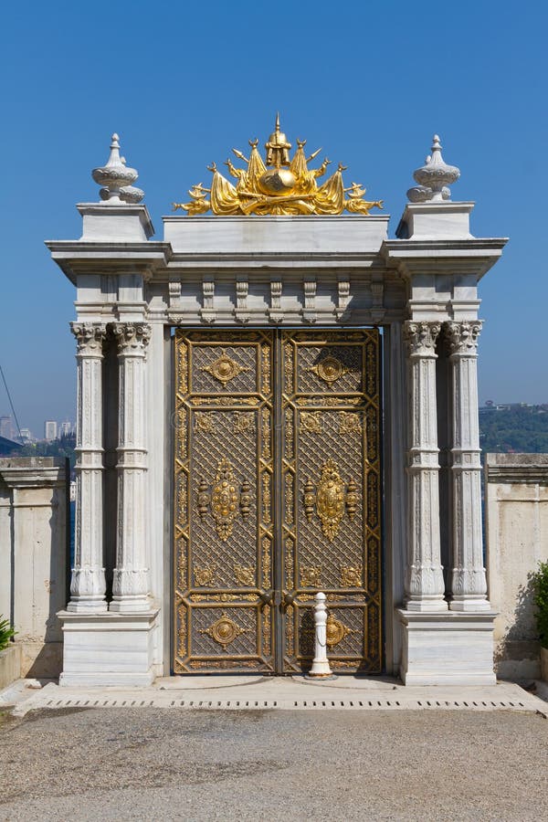 Gatter Im Beylerbeyi Palast Stockfoto - Bild von symbol, gatter: 25294290