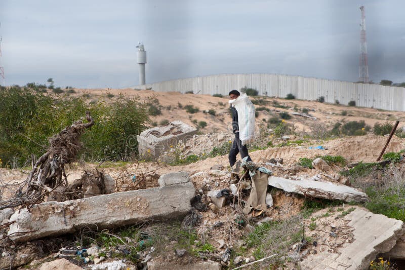 Gaza Border Zone editorial image. Image of gaza, fence - 23266440