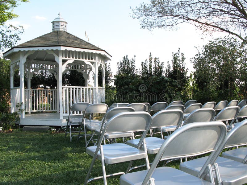 Gazebo de la boda foto de archivo. Imagen de verde, sillas - 2279608