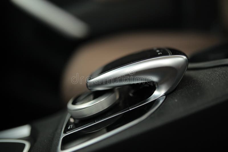 Mercedes gear shifter editorial photo. Image of driver - 124424666