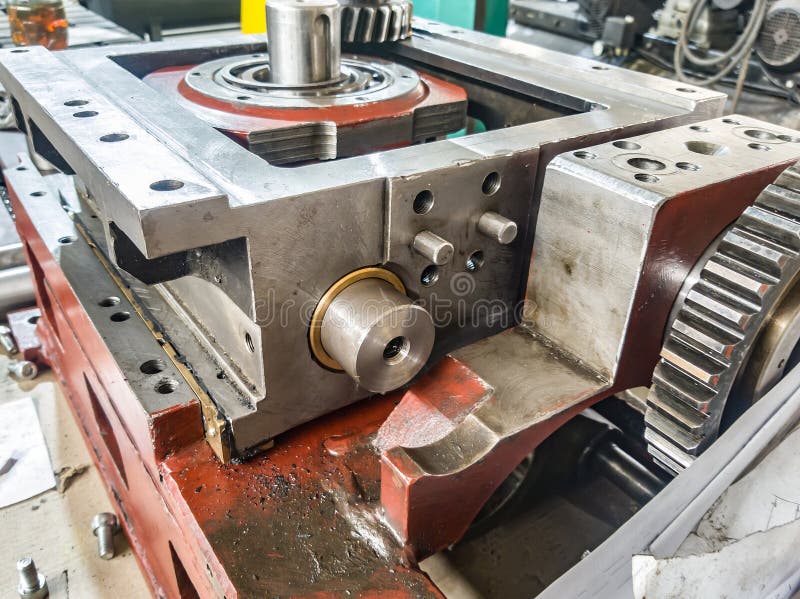 Gearbox Assembly, Spline Shaft with Bearing for Transmitting the Stock ...