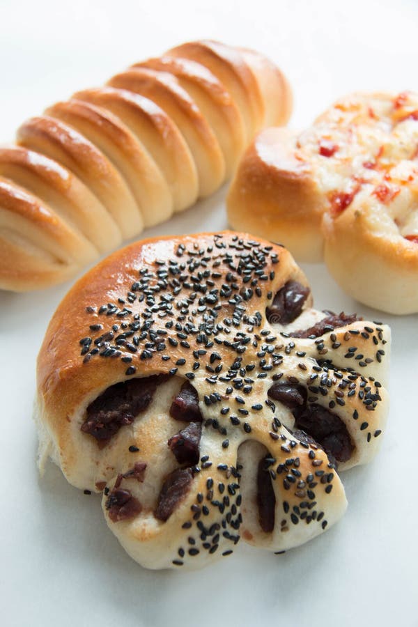 Geassorteerde Soorten Broden Stock Foto - Image of tarwe, traditioneel ...