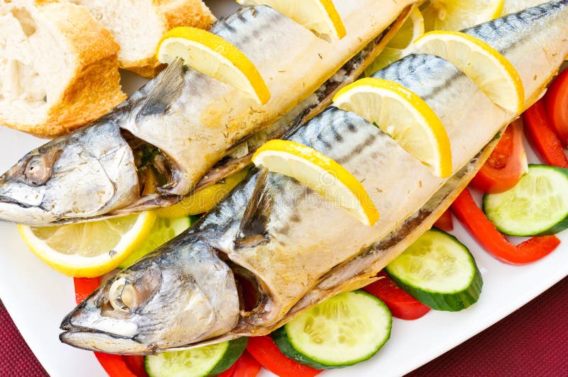 Gebackene Makrele stockfoto. Bild von fleisch, makrele - 21255068