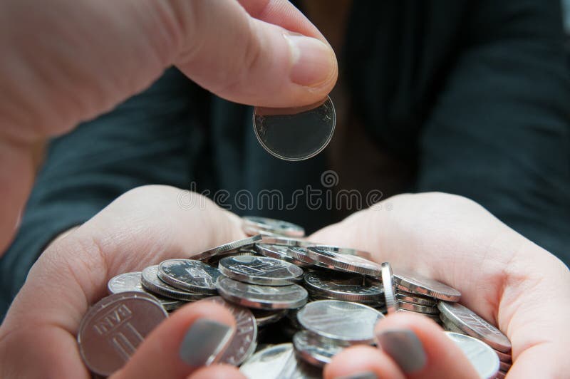 Geben des Geldes stockfoto. Bild von gesicht, elemente - 63297320