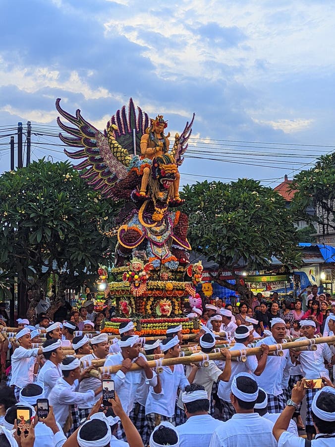Gebogan ceremony in bali editorial stock photo. Image of arts - 311870473