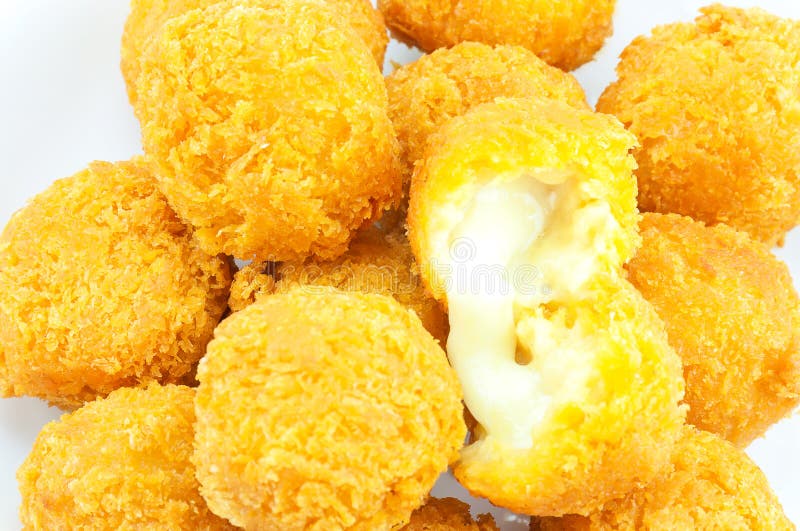 Gebraden kaasbal stock afbeelding. Image of voorgerecht - 67022527