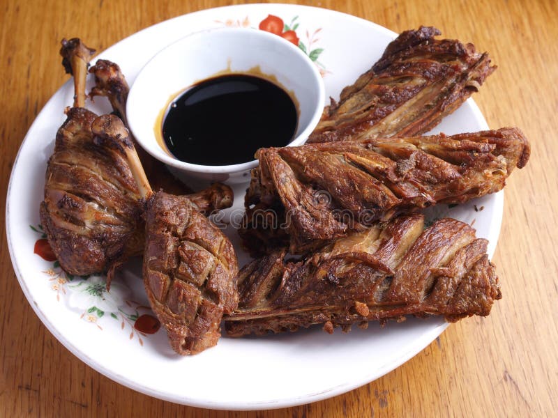 Gebraden knapperige eend stock foto. Image of heet, gastronomisch ...