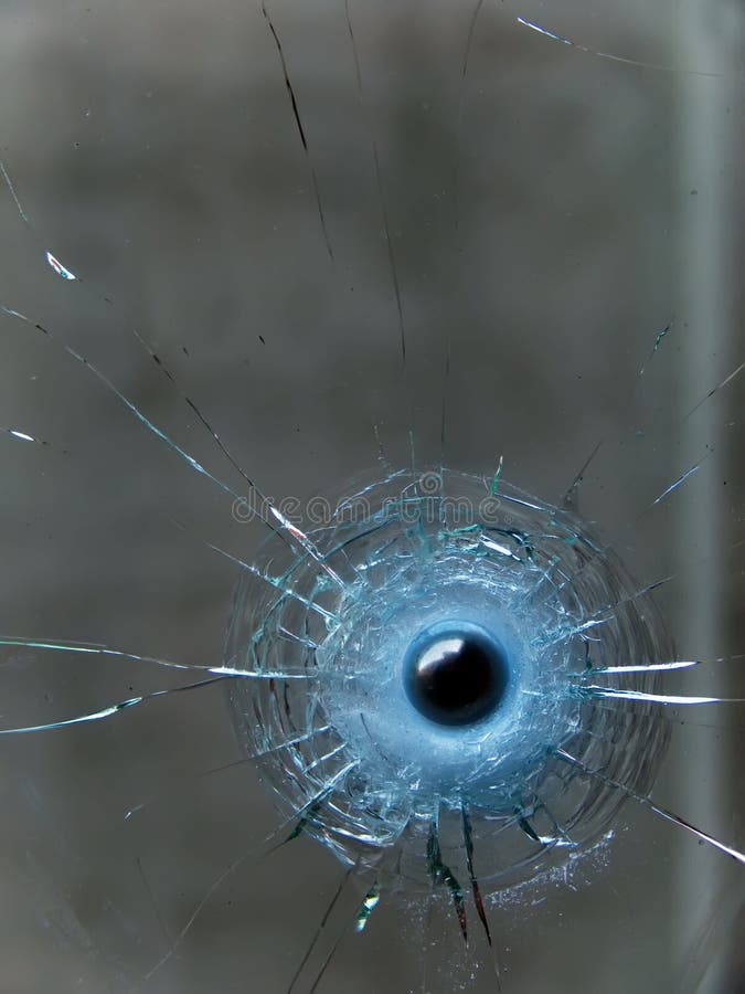 Gebroken glas stock afbeelding. Image of ijzer, texturen - 14264339