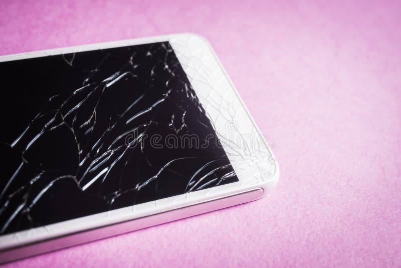 Gebroken Mobiele Telefoon Op Een Roze Achtergrond Stock Afbeelding ...