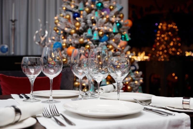 Gedeck in einem Restaurant stockbild. Bild von nahrung - 36140921