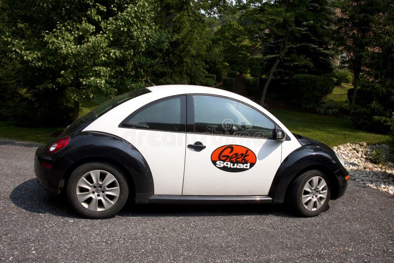 Geek Squad car editorial image. Image of beetle, computer - 25796690