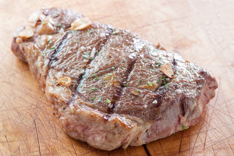 Gegrilltes entrecote stockbild. Bild von steak, fleisch - 27029721