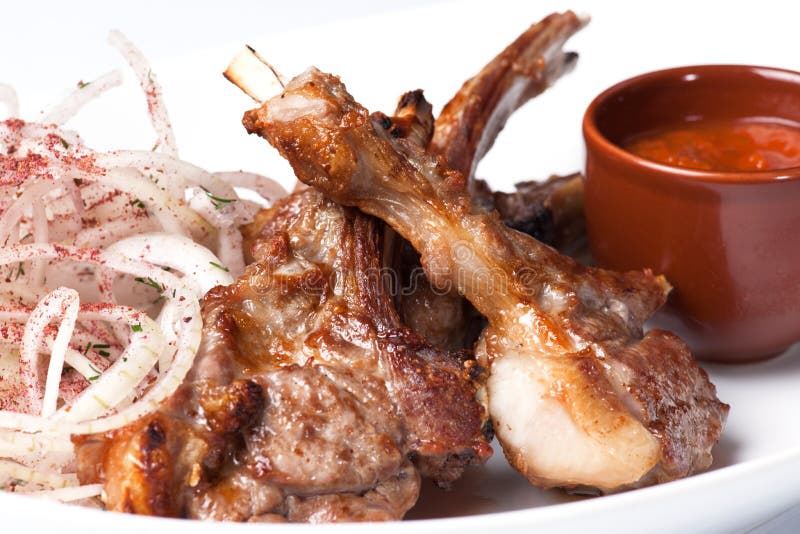 Gegrilltes Fleisch Auf Den Rippen Stockfoto - Bild von brot ...