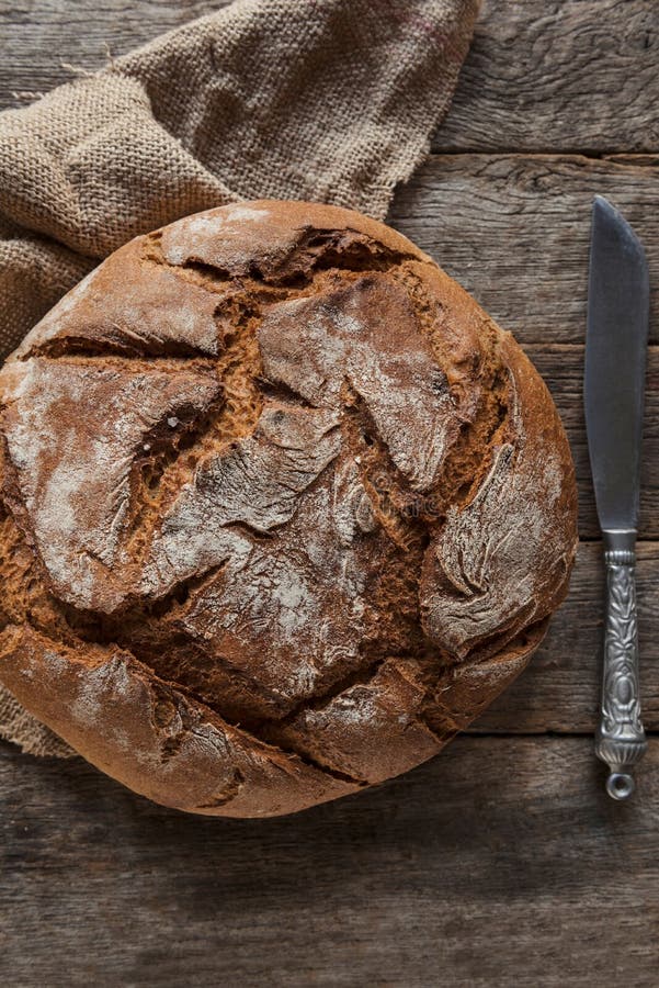Geheel Duits brood stock afbeelding. Image of vers, bloem - 64051443