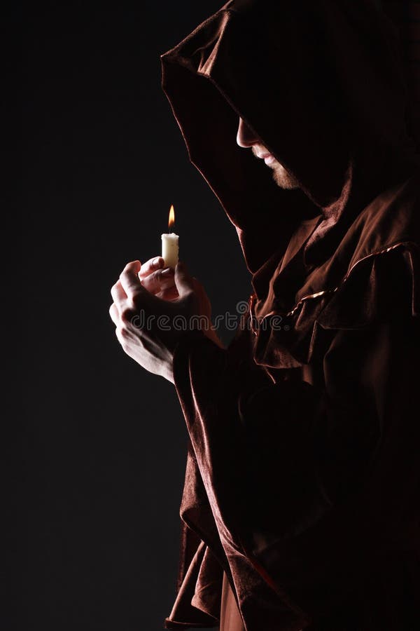 Geheimzinnige Katholieke Monnik Stock Foto - Image of godsdienst ...