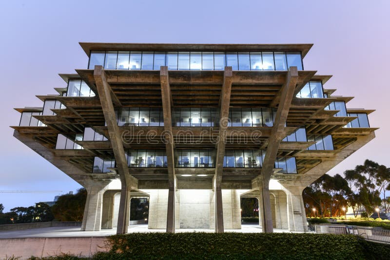 Geisel Library - San Diego, California Stock Photo - Image of path ...