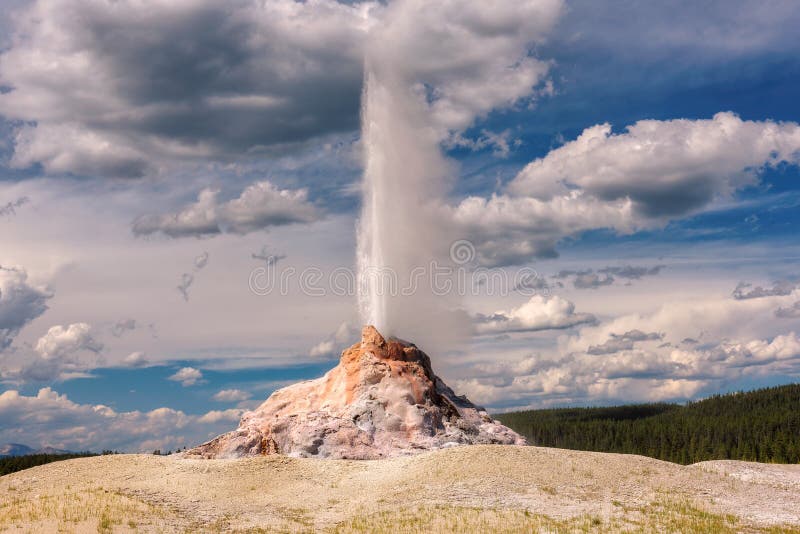 Gejzer Yellowstone obraz stock. Obraz złożonej z przepowiednia - 54170119