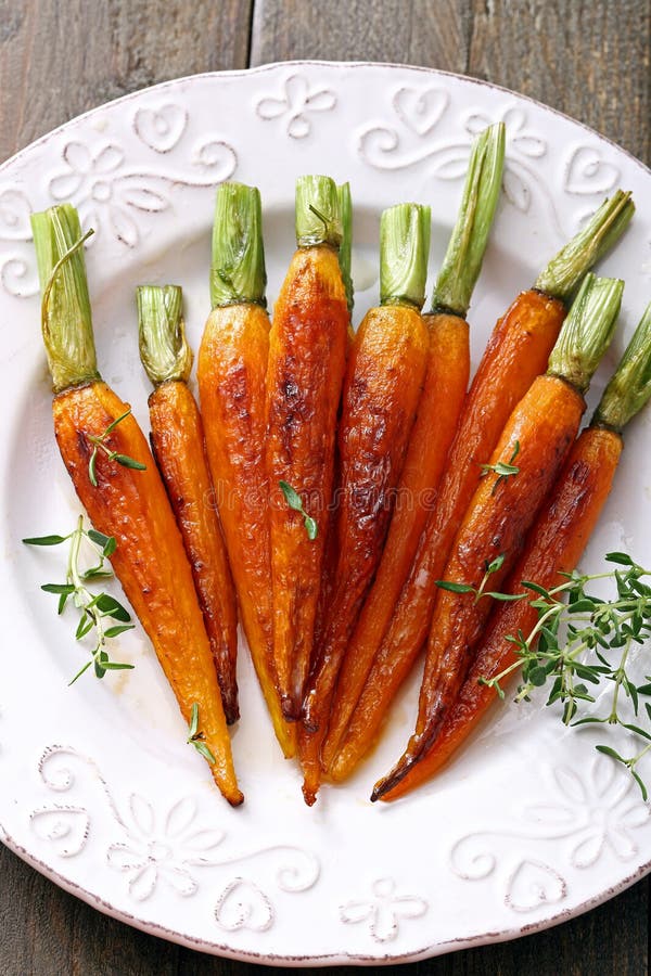 Gekookte wortelen stock foto. Image of baby, gebakken - 71796156