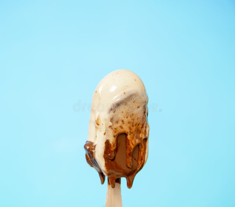 Gelado Derretido De Derretimento De Chocolate Imagem de Stock - Imagem ...