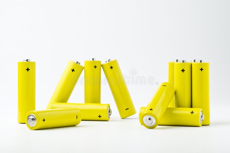 Gelbe Batterien #2 stockfoto. Bild von hintergrund, elektrisch - 13223658