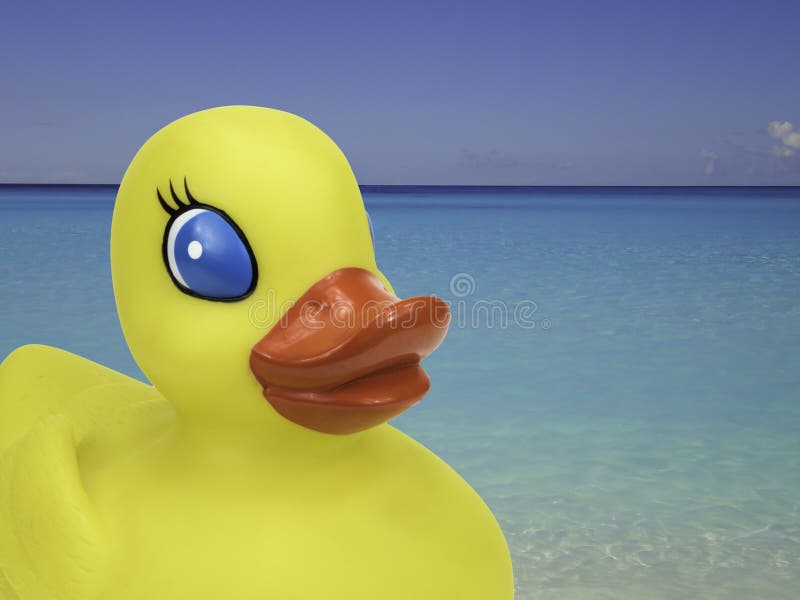 Gelbe Ente Auf Dem Tropischen Strand Konzeptreise Und -ferien Stockfoto ...