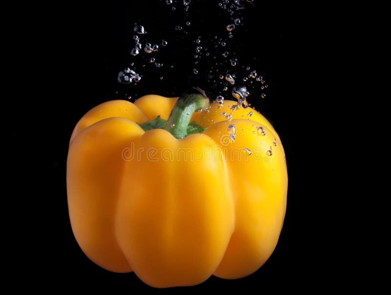 Gele paprika. stock foto. Image of chili, voedsel, samenvatting - 25503352