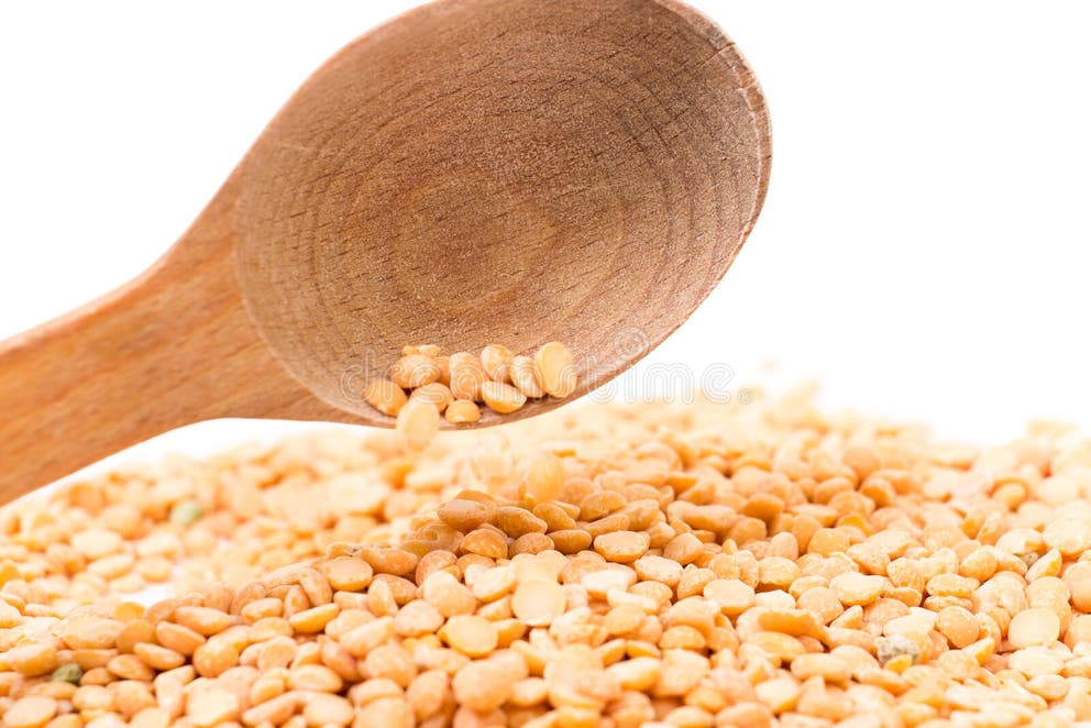 Gele spliterwten stock afbeelding. Image of kleur, erwt - 53806877