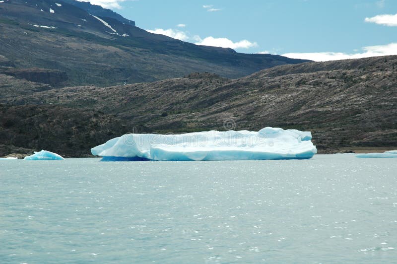 Geleira imagem de stock. Imagem de aventura, caverna - 12919979