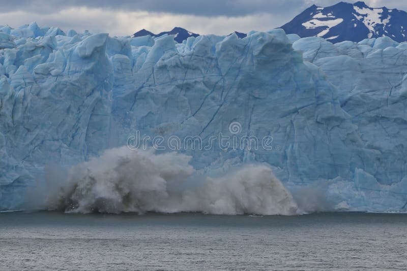 Geleira 9 imagem de stock. Imagem de argentina, gelo - 28312279