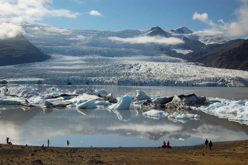 Fluxo Do Lago Glacier De Jokulsarlon, Islândia Foto de Stock - Imagem ...