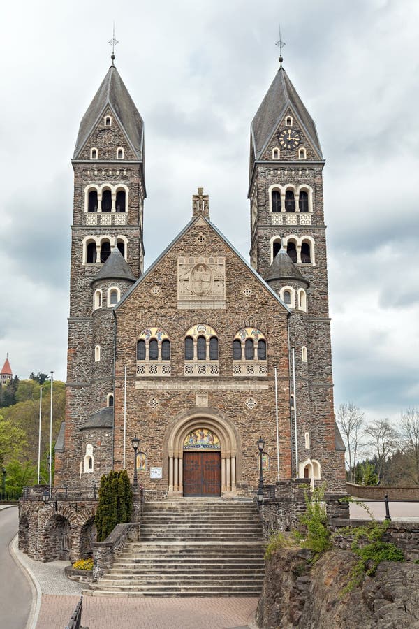 Kirche von Clervaux stockfoto. Bild von benelux, eingang - 29315210
