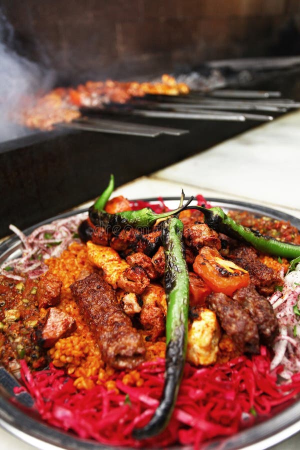 Turkse Lever Kebab "Ciger Kebab" Stock Afbeelding - Afbeelding ...