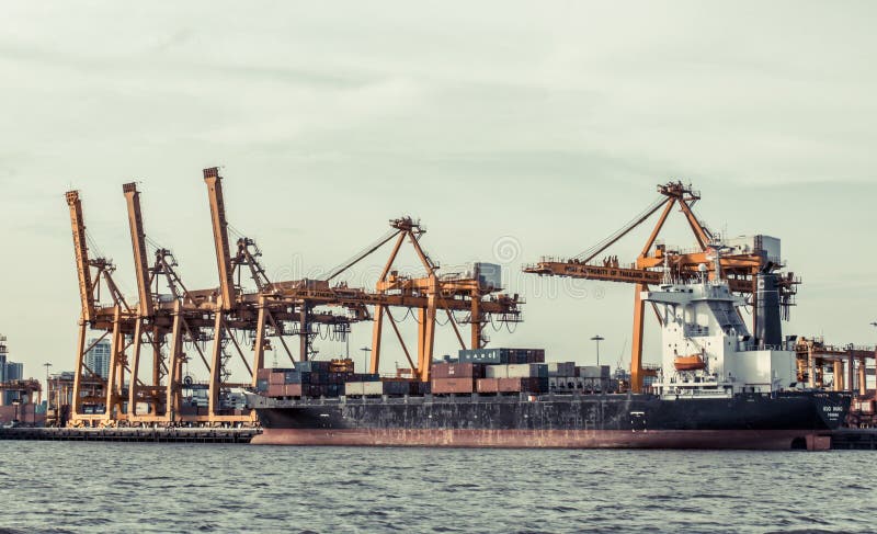General cargo ship editorial photo. Image of marine, harbor - 57573871