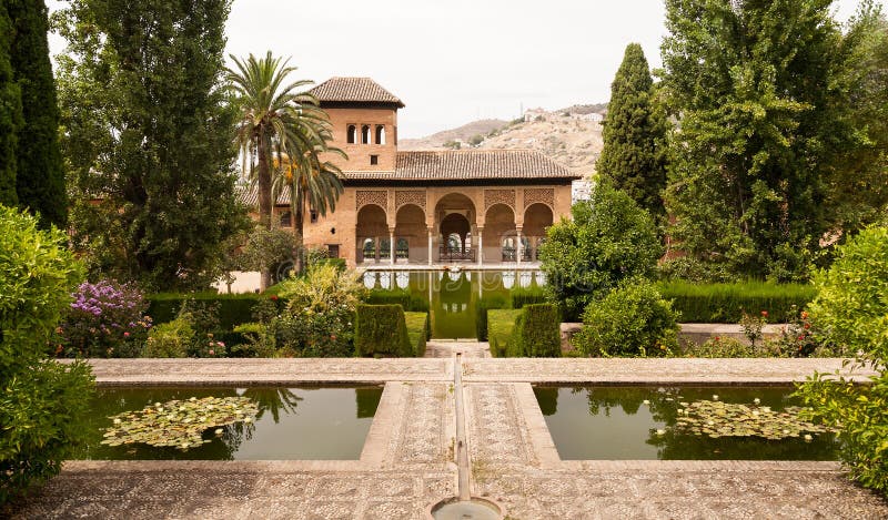 Generalife Gardens Inside The Alhambra Palace Stock Photo - Image: 23587230
