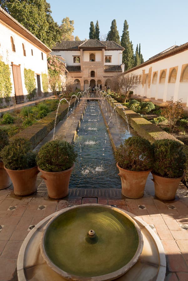 Generalife palace stock photo. Image of islamic, landscape - 36634032