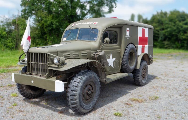 World War 2 American Ambulance with Red Cross Editorial Photography ...