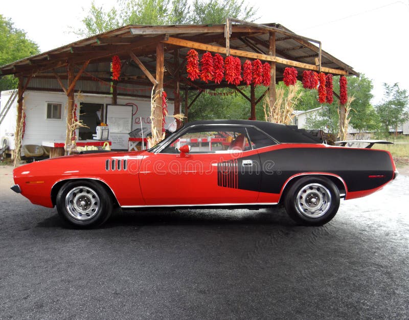 1971 Plymouth Hemi Cuda editorial photography. Image of auto - 328241127