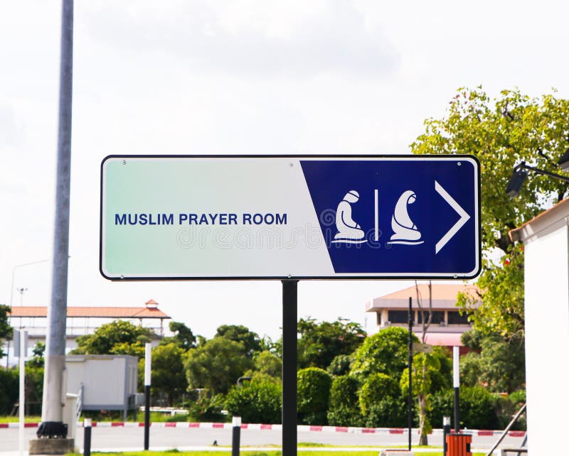 31,862 Muslim Praying Stock Photos - Free & Royalty-Free Stock Photos ...