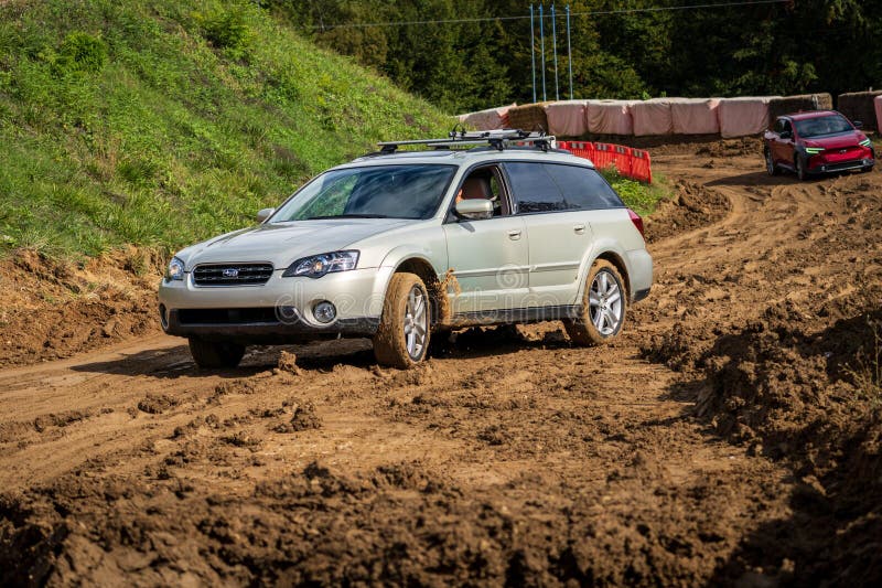 Subaru Outback Family Suv Outdoors Muddy Off Road Stock Photos - Free ...