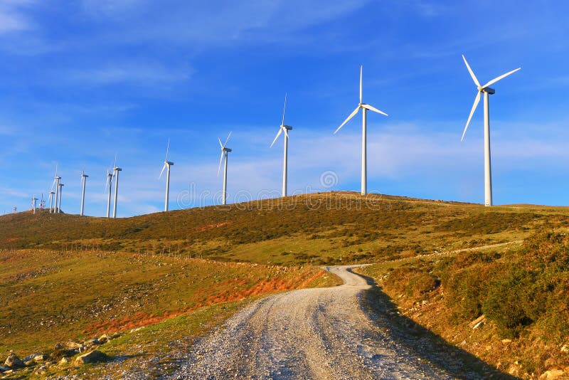 Generatori Eolici Nel Parco Eolic Di Oiz Fotografia Stock - Immagine di ...