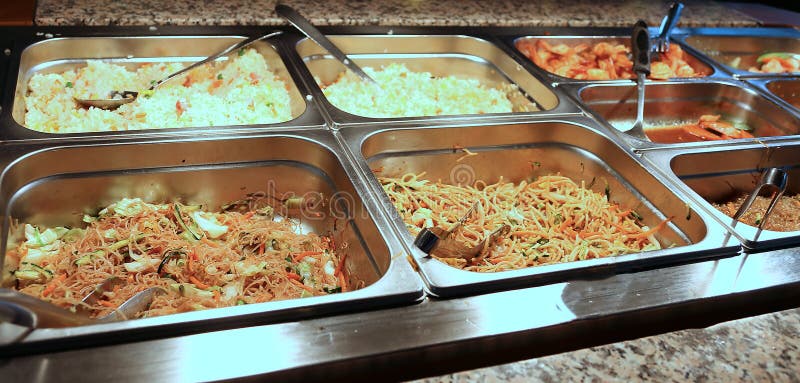 Generi Di Pasta E Di Riso Nel Self-service Di Industriale Del Buffet ...