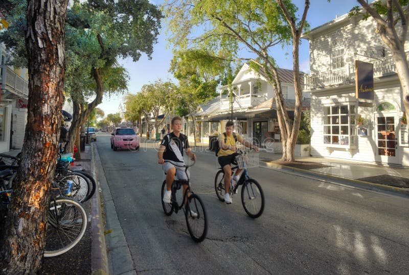 Generic Key West Architecture Editorial Photo - Image of crazy, buffet ...