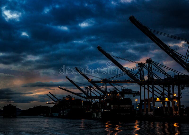 Night Shipyard in the San Francisco Bay Editorial Stock Image - Image ...