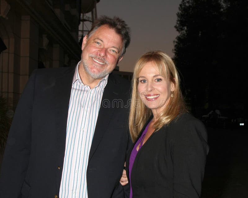 How Tall Is Jonathan Frakes