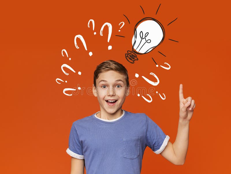 Genio Adolescente Encontrando Una Solución Brillante a Un Problema ... Genio Adolescente Encontrando Una Solución Brillante a Un Problema ...