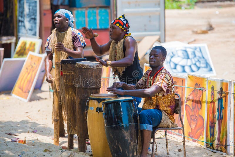 Gente en ANGOLA, LUANDA imagen de archivo editorial. Imagen de ...