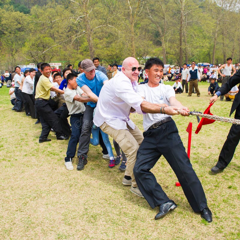 Gente en COREA DEL NORTE fotografía editorial. Imagen de festival ...