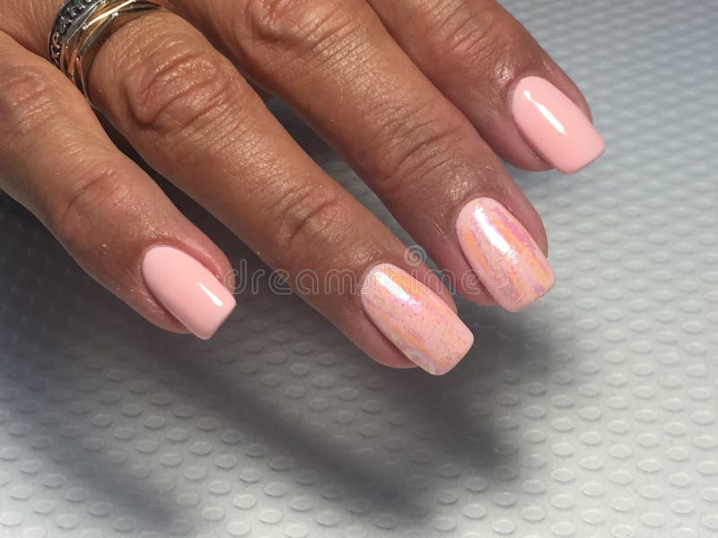 Gentle Light Pink Manicure Trendy Pink Coral Manicure with Foil Design ...