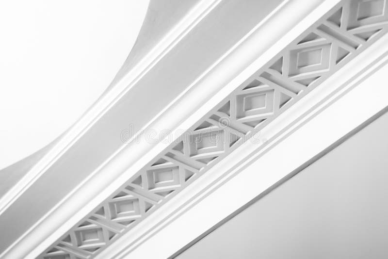 Geometric Patterned Ceiling Cornice with Detailed Craftsmanship in ...