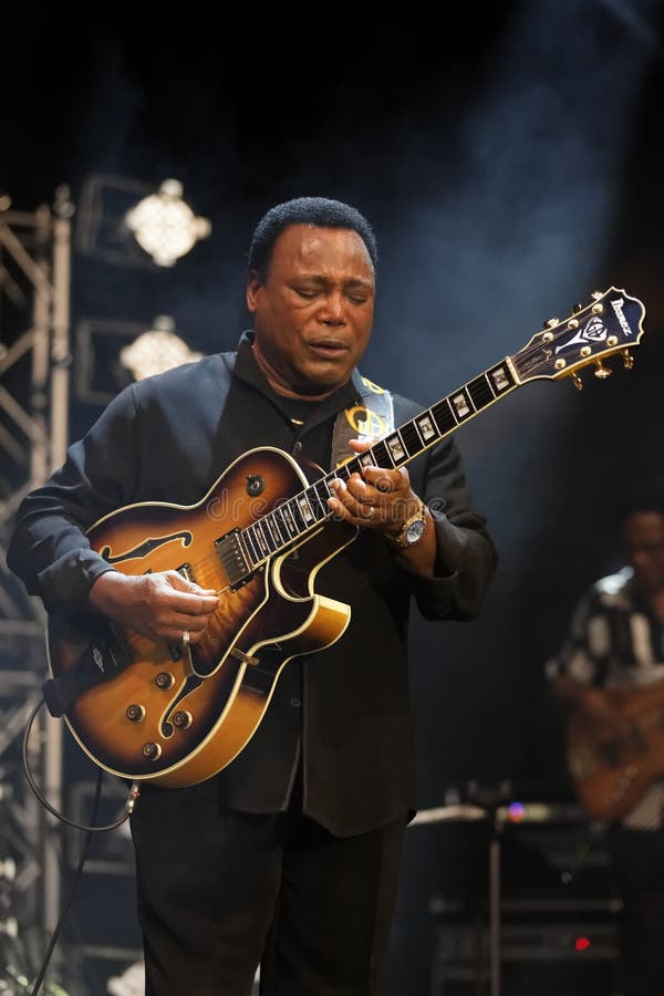 George benson editorial image. Image of jazz, rock, music - 25602710